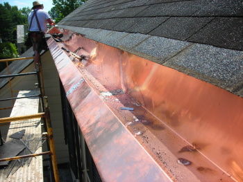 Copper built-in gutter reline - Fine Homebuilding