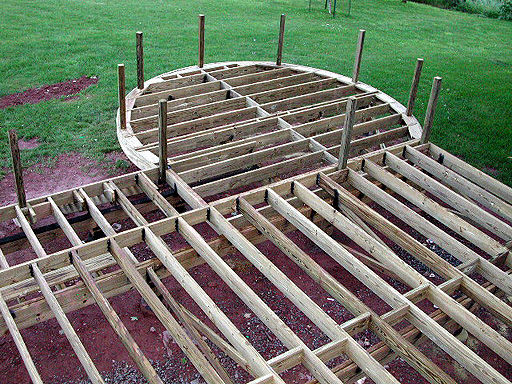 Curved deck idea works! - Fine Homebuilding