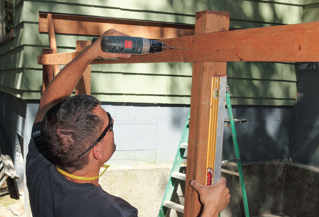 How to Brace a Deck Post - Fine Homebuilding