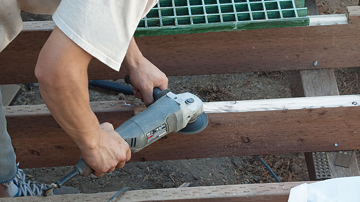 Multi-Feature Curved Deck: Decking - Fine Homebuilding