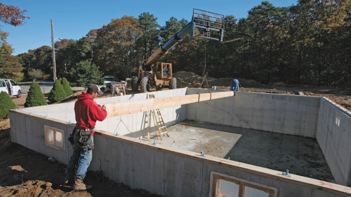 Installing Support Beams - Fine Homebuilding