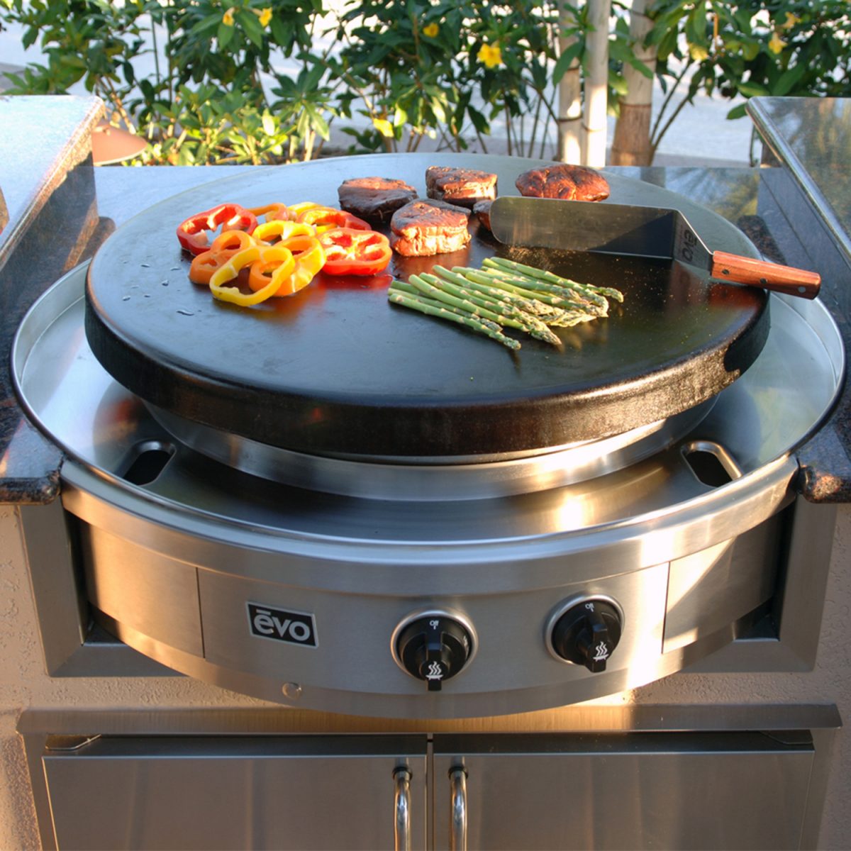 A Standout Grill for Your Outdoor Kitchen - Fine Homebuilding