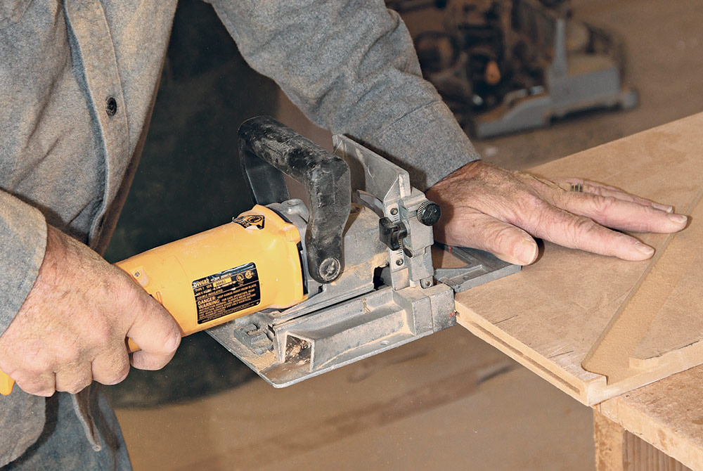 A Step-by-Step for Trimming Stairs - Fine Homebuilding