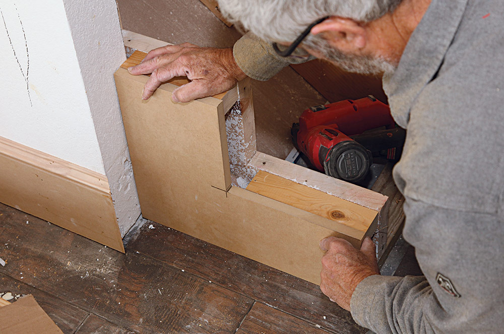 A Step-by-Step for Trimming Stairs - Fine Homebuilding