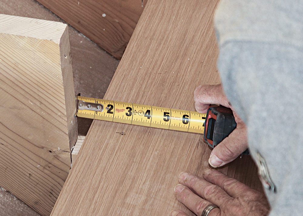 A Step-by-Step for Trimming Stairs - Fine Homebuilding