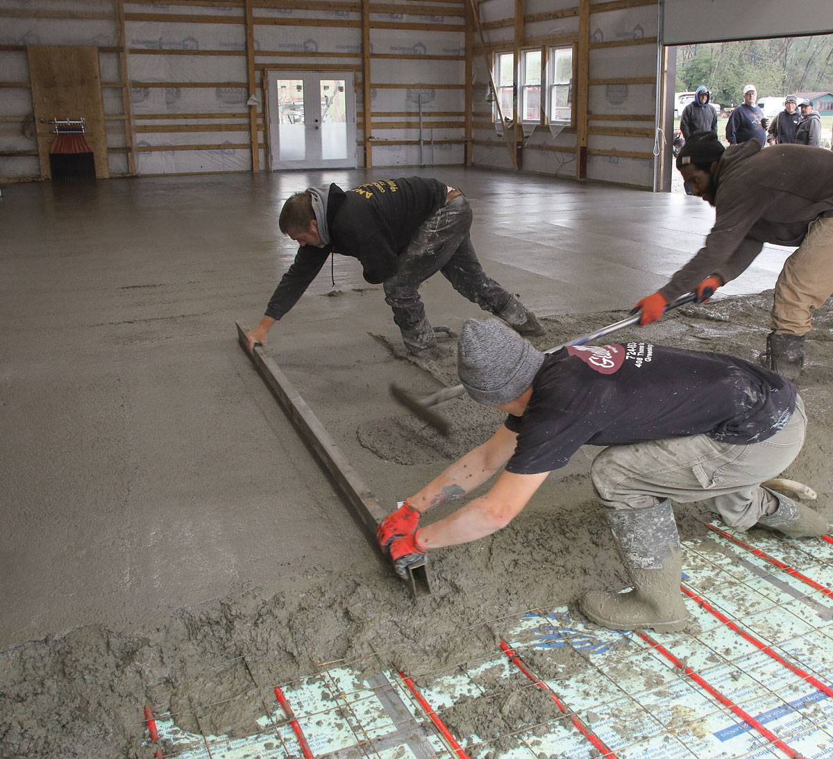 Placing and Finishing a Heated Concrete Floor - Fine Homebuilding