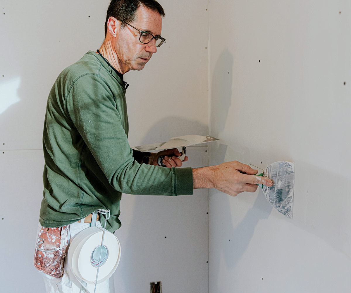 Finishing Drywall With Seamless Results - Fine Homebuilding