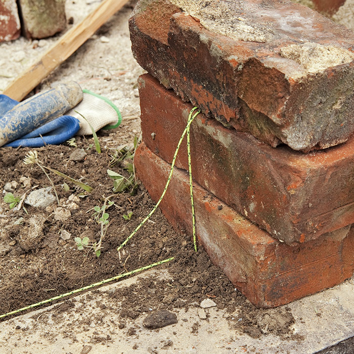 Brick Walkway: Setting the Bricks - Fine Homebuilding