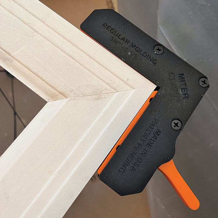 Lightweight Miter Clamps - Fine Homebuilding