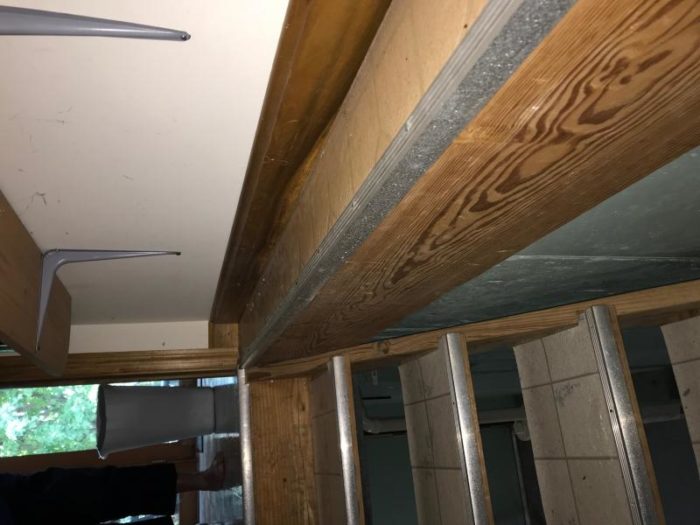 Handrail on an offset wall - Fine Homebuilding