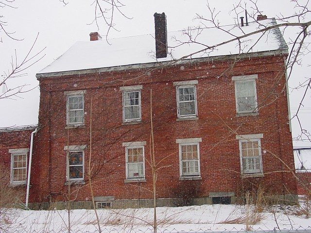 Interesting brick rake detail - Fine Homebuilding