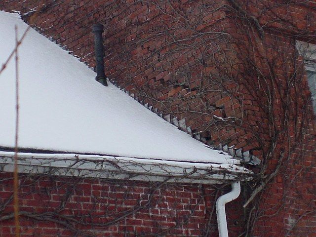 Interesting brick rake detail - Fine Homebuilding