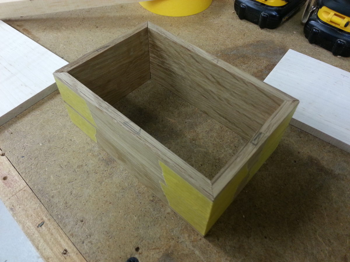 A Beginner's Mitered Box - FineWoodworking
