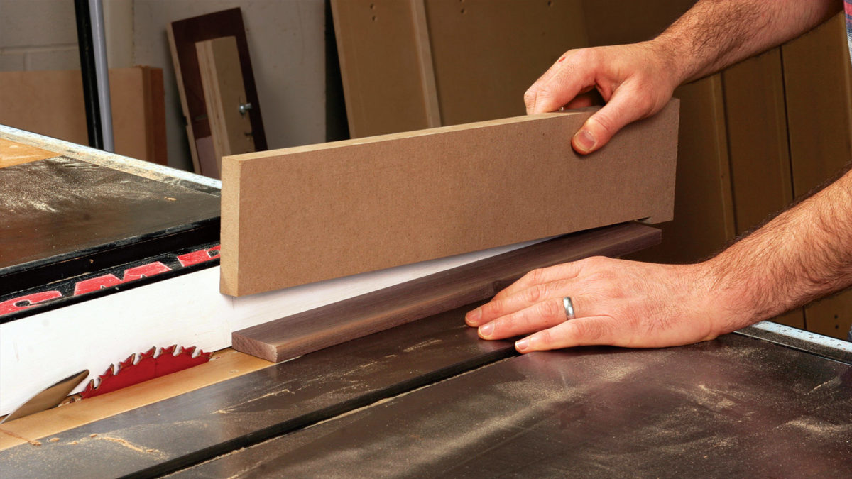 Use a Long Push Stick When Ripping Narrow Boards - FineWoodworking