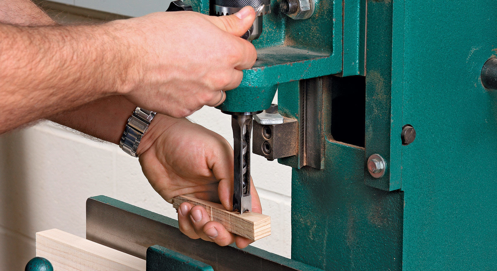 Ten-Cent Solution for Hollow-Chisel Woes - FineWoodworking