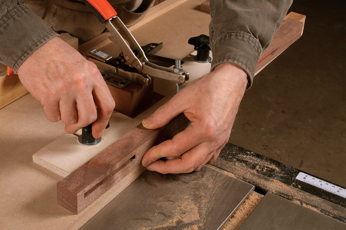 Cut Perfect Tapers on the Table Saw - FineWoodworking