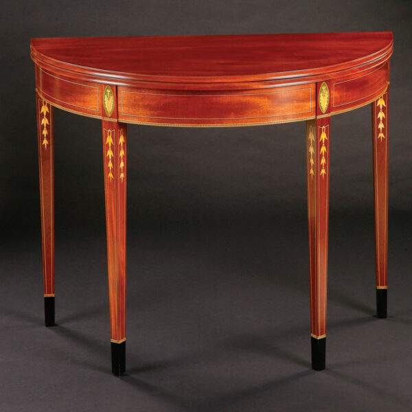 Cut Perfect Tapers on the Table Saw - FineWoodworking