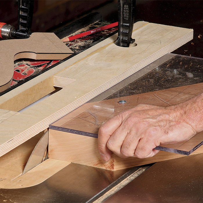 The Incredible L-Fence - FineWoodworking