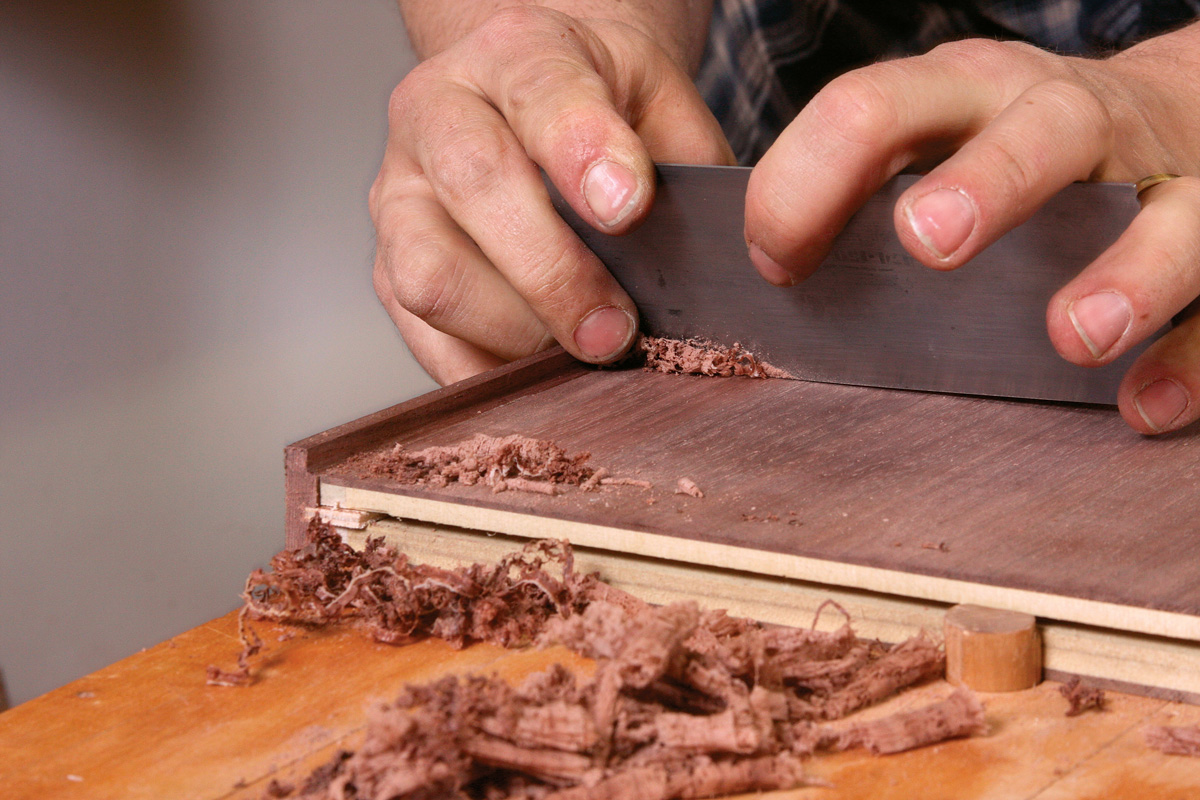 Stylish Coffee Table with Sleek Lines - FineWoodworking