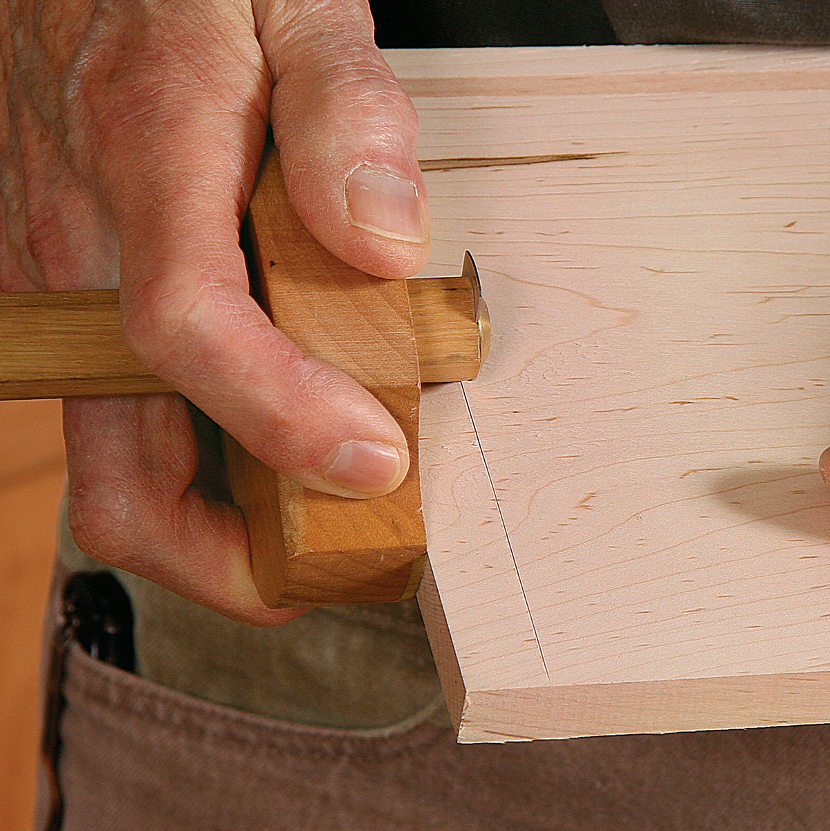 Half-Blind Dovetails Cut by Hand - FineWoodworking