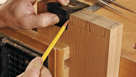 Laying Out Dovetails - FineWoodworking