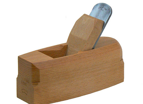 Shopmaster Downdraft Sanding Table No. AP075 - FineWoodworking