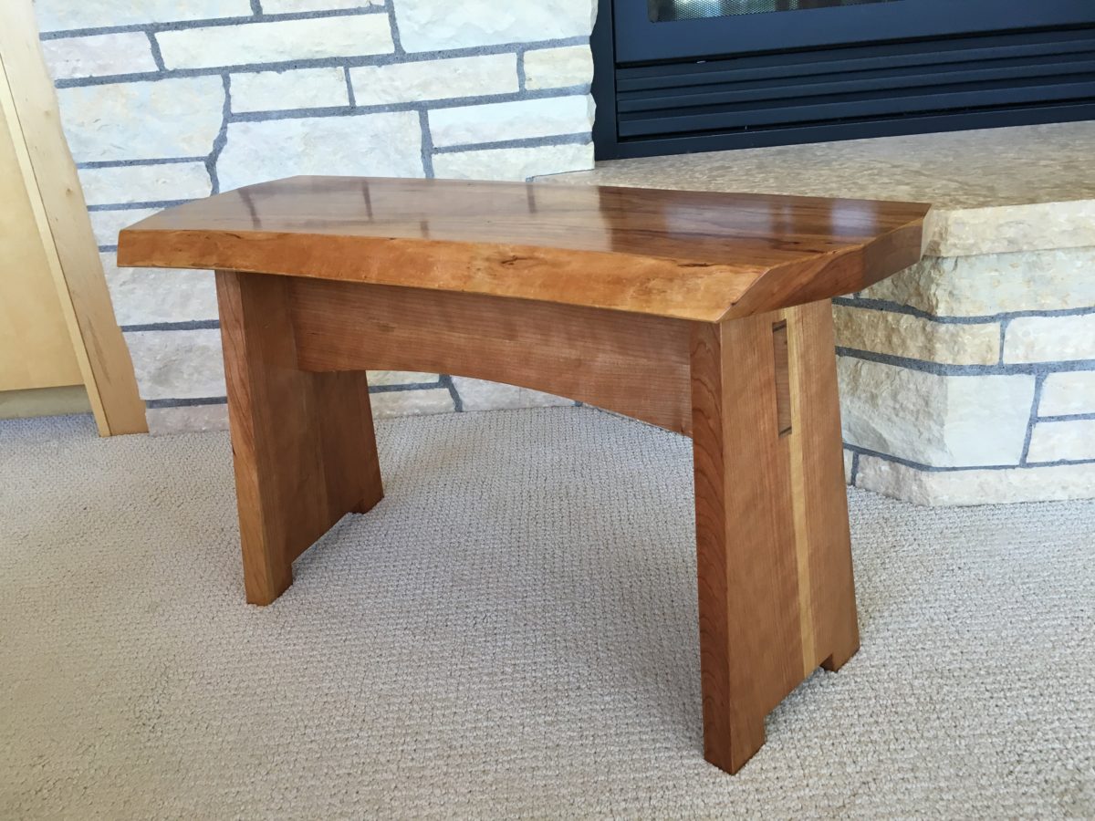 Boot bench - FineWoodworking