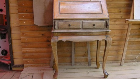 SLANT FRONT TABLE - FineWoodworking