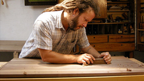 Unplug Your Tools and Work by Hand - FineWoodworking