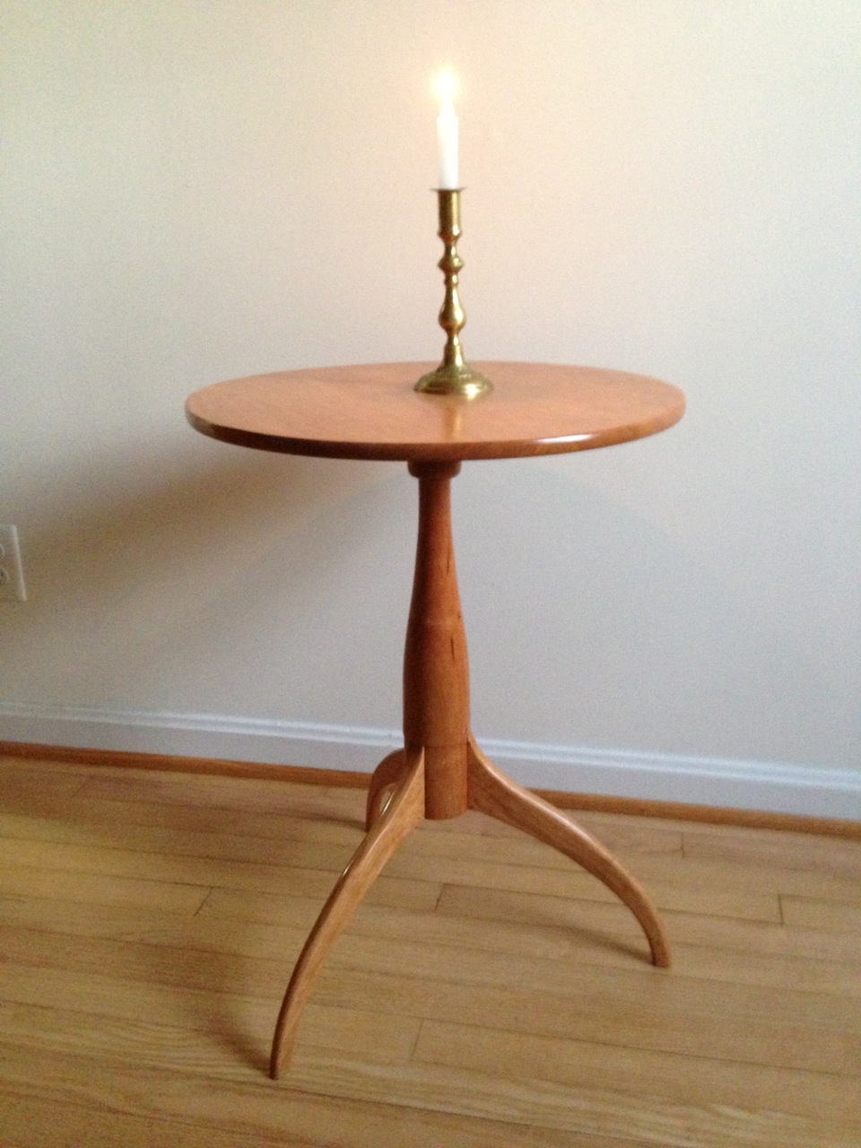 Shaker Round Stands - FineWoodworking