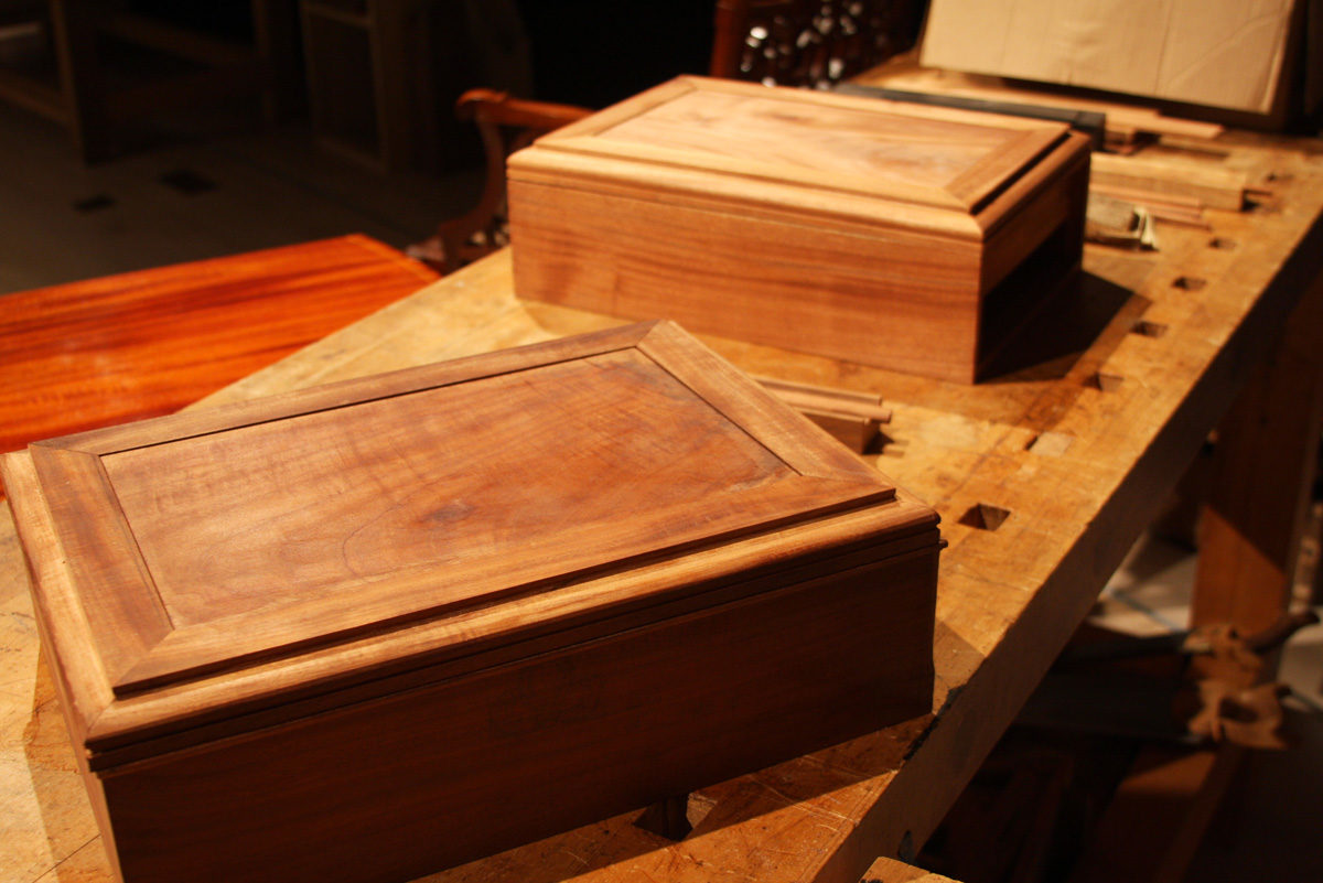 Easy dadoes with basic hand tools - FineWoodworking