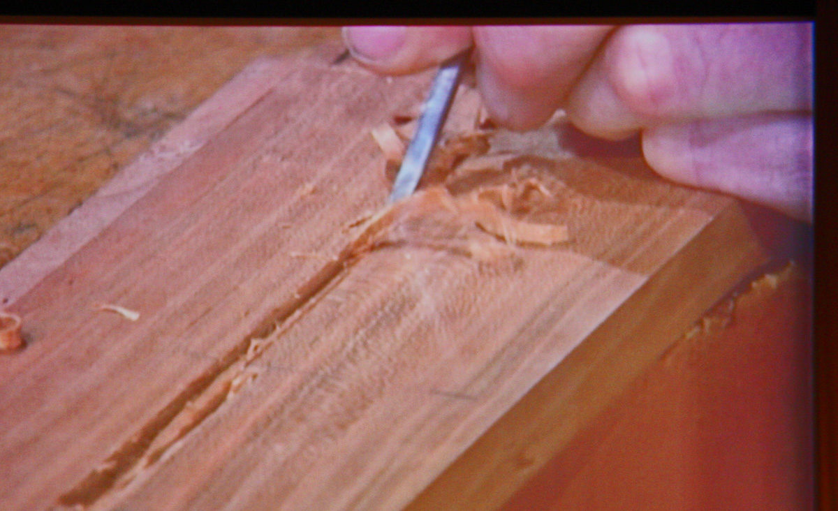 Easy dadoes with basic hand tools - FineWoodworking