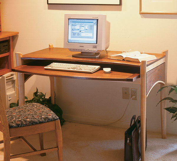 Computer Desk - FineWoodworking