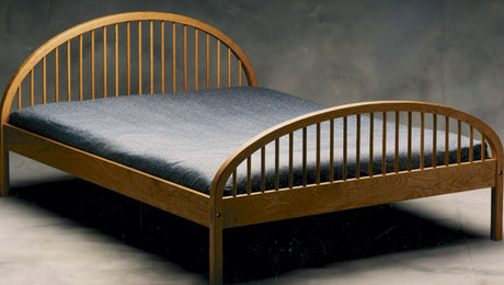 Windsor-style Bed - FineWoodworking
