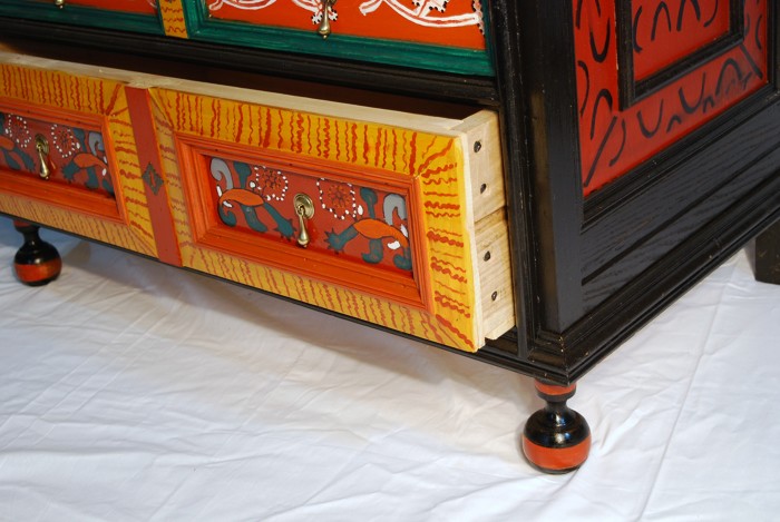 c. 1720 Eastern Massachusetts chest of drawers. - FineWoodworking