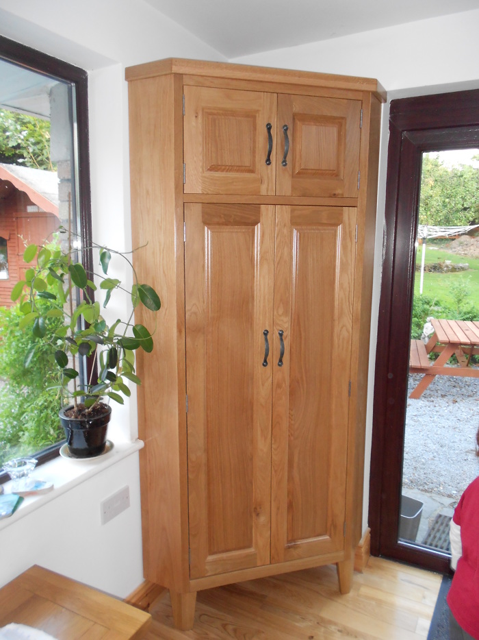 Oak corner unit - FineWoodworking