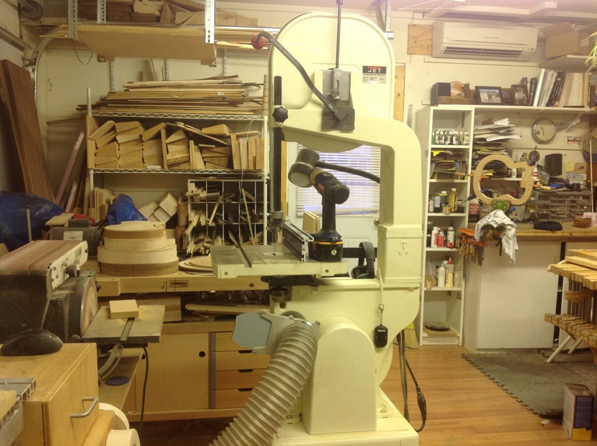 A quick tour of my messy shop - FineWoodworking