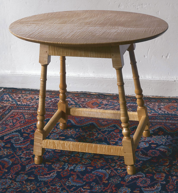 Colonial-style Tavern Table - FineWoodworking