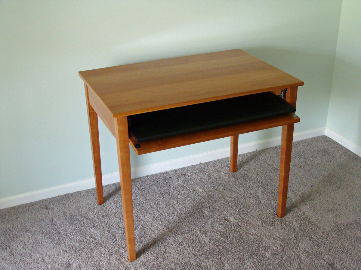 Cherry Desk - FineWoodworking