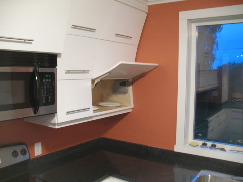 Vertical Radius Kitchen - FineWoodworking