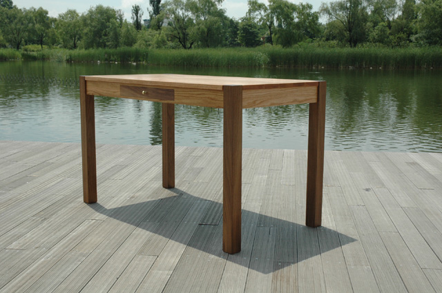 red oak and walnut desk - FineWoodworking