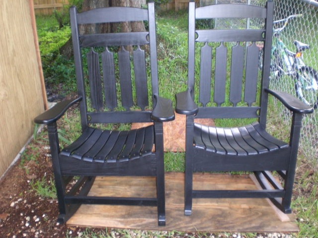 rocking chairs w/matching table - FineWoodworking