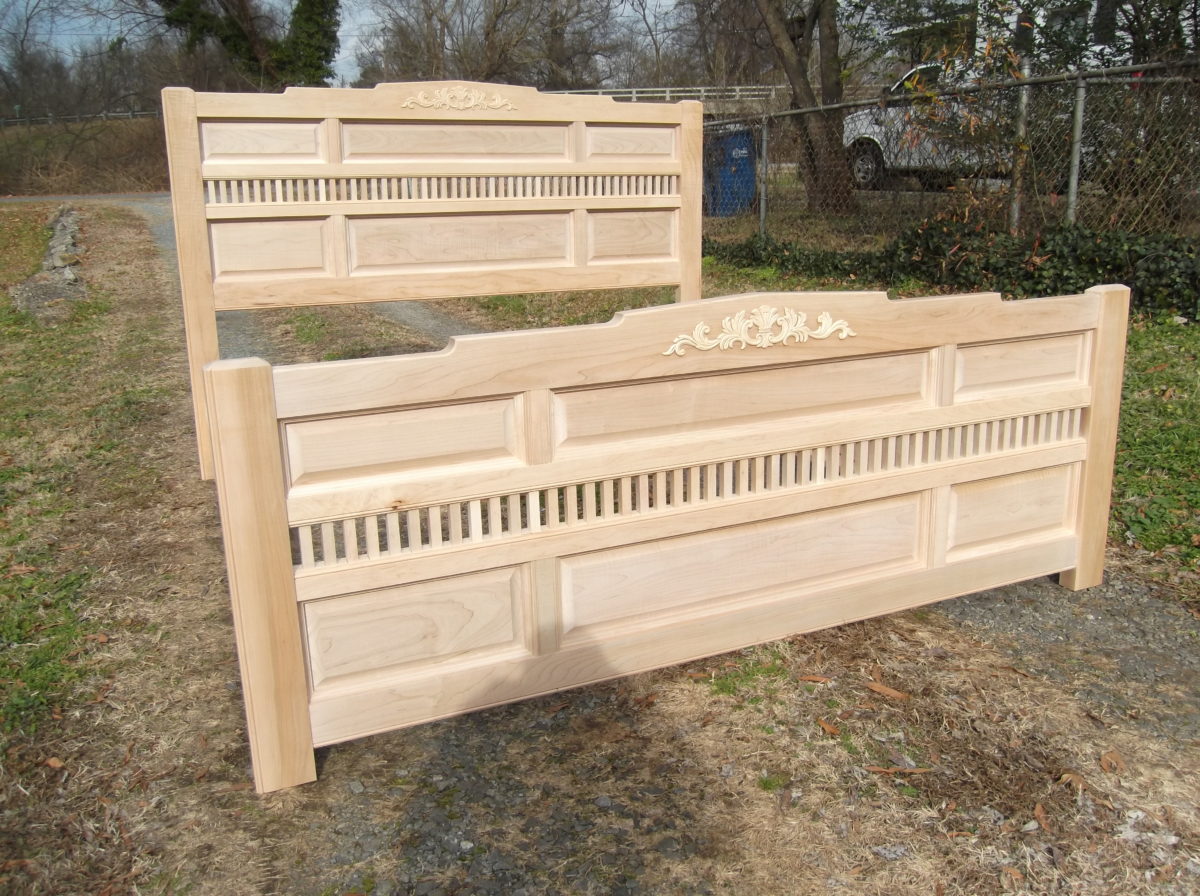 King Size Bed / Hard Maple - FineWoodworking