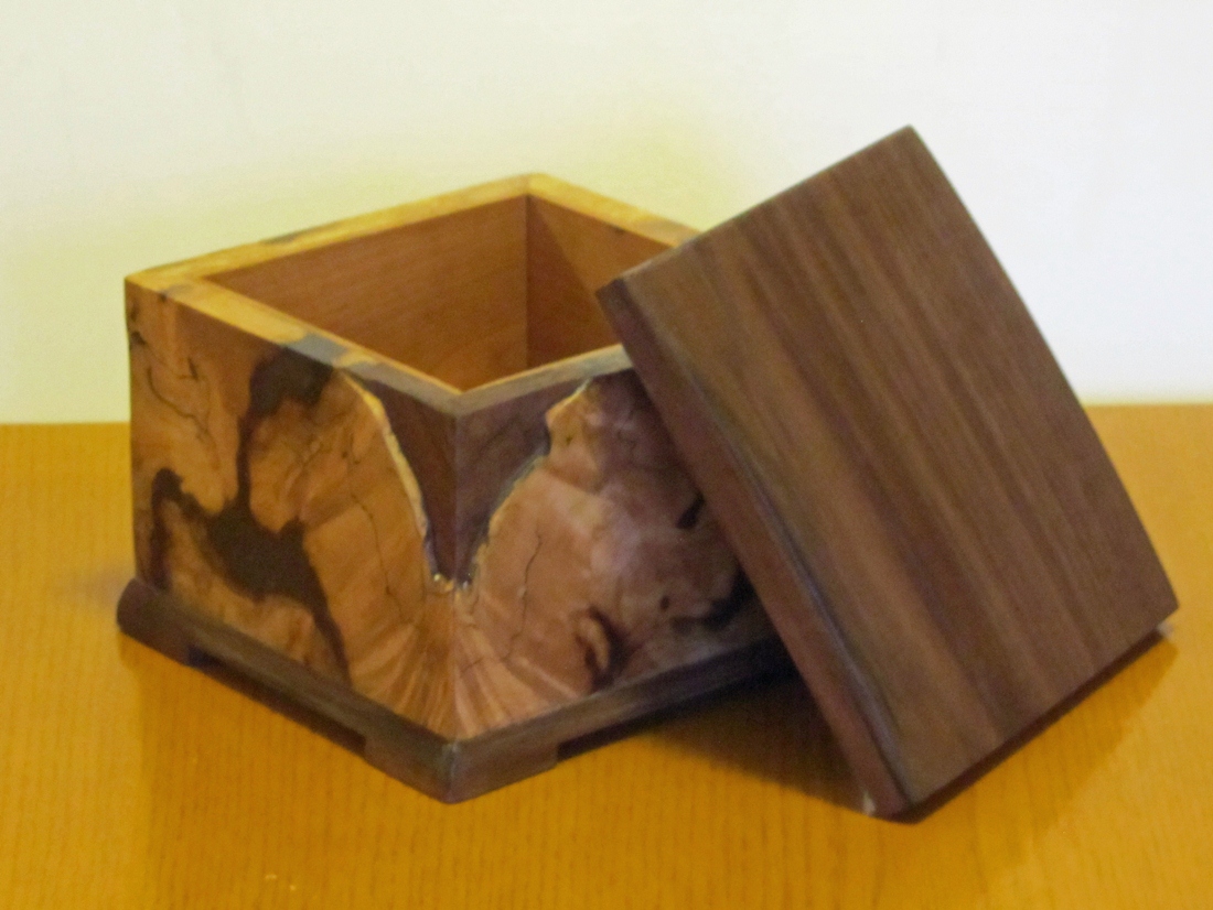 Live Edge Spalted Maple and Walnut Box - FineWoodworking