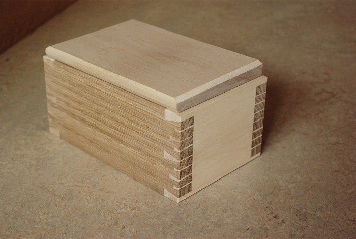Advanced Dovetail Box - FineWoodworking