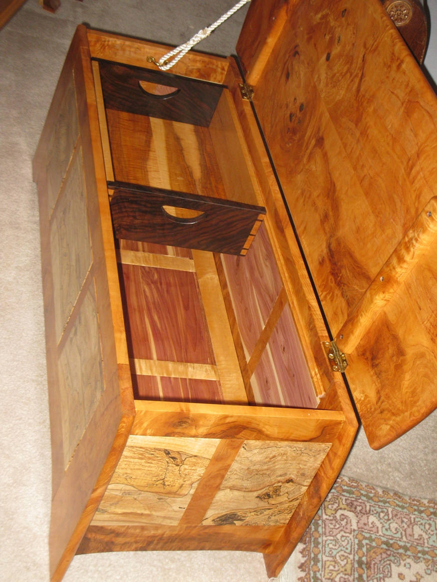 Blanket chest - FineWoodworking