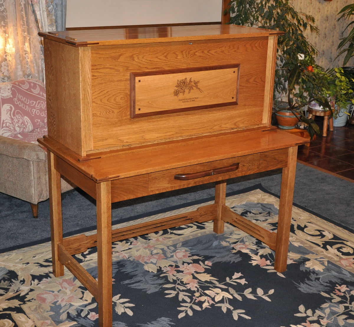 "Green and Green" Style Writing Desk - FineWoodworking