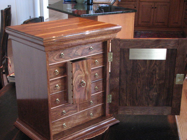 Pennsylvania Spice Box - FineWoodworking
