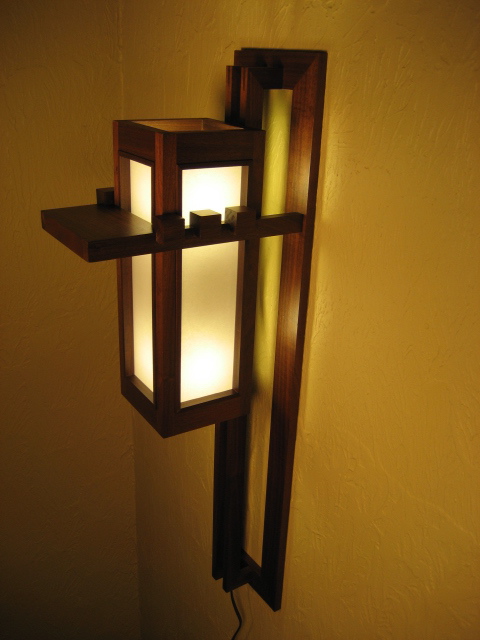 Prairie Style Wall Sconce - FLLW - FineWoodworking