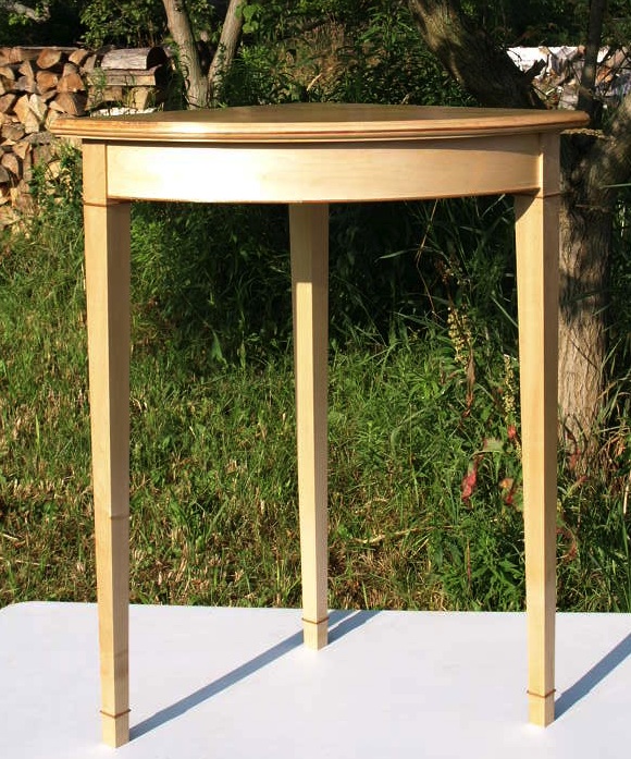 Iris Corner Table - FineWoodworking